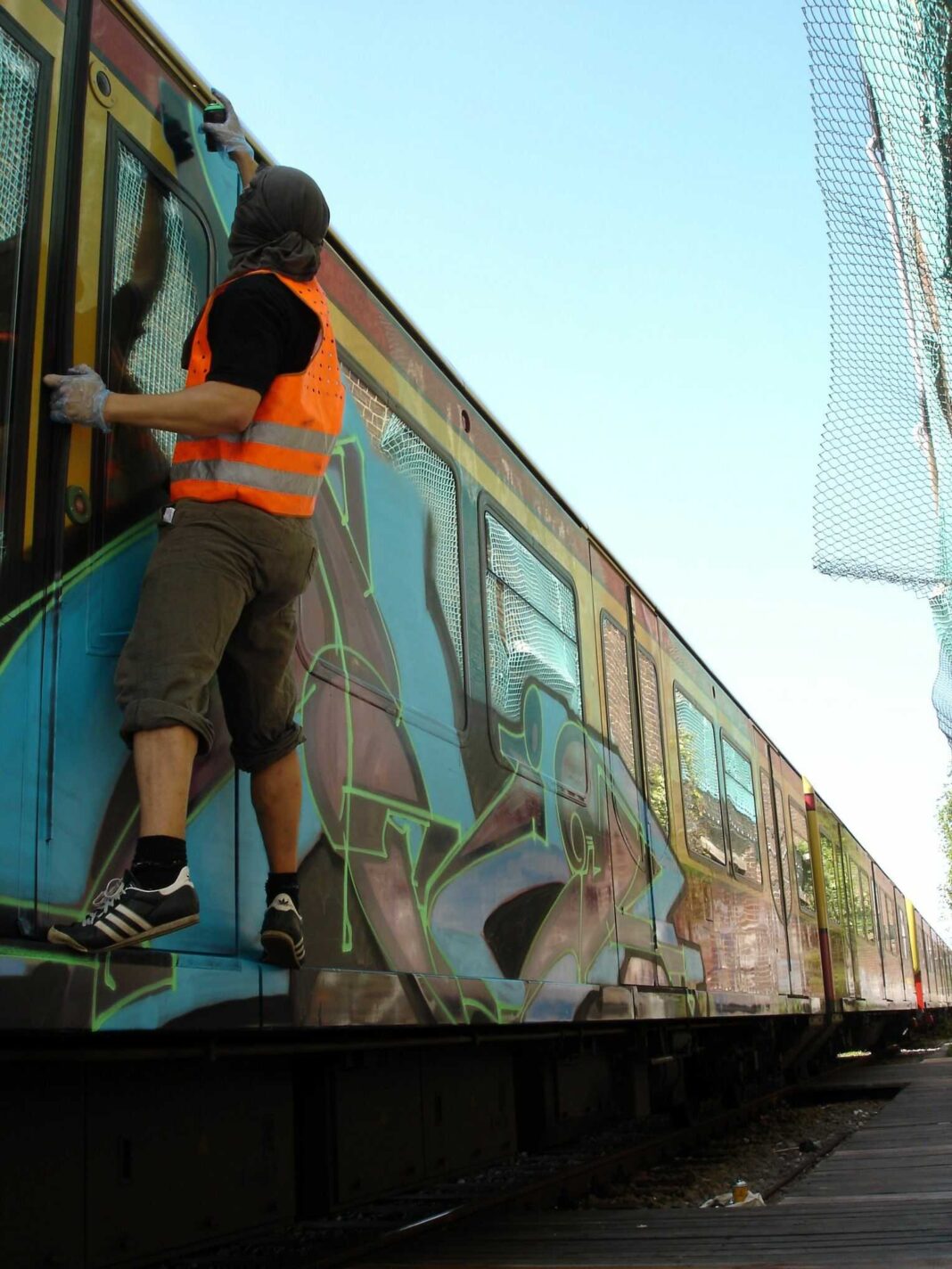 "Graffiti bất hợp pháp", quan điểm và góc nhìn từ các Writer - Gangs World